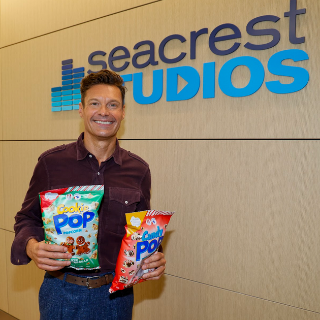 COOKIE POP and CANDY POP To Launch Gingerbread House Giveaway For #GIV ...